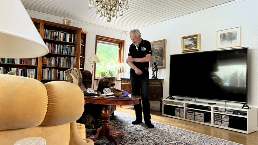 Utredaren fick själv släppa ut misstänkte mördaren ur cellen