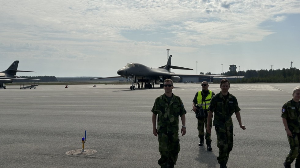 Amerikanska bombplan landade på F21