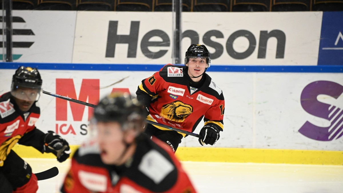 Förre Lejon-forwarden får chansen i AHL-klubben – efter poängsuccén i OHL