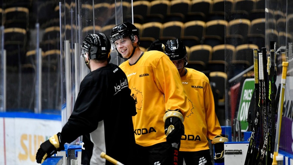 AIK:s nye back om första tiden i klubben – och att få möta gamla laget i premiären: ”Blir bara ...