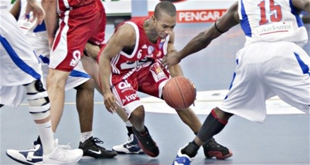 LF spökar för Uppsala Basket