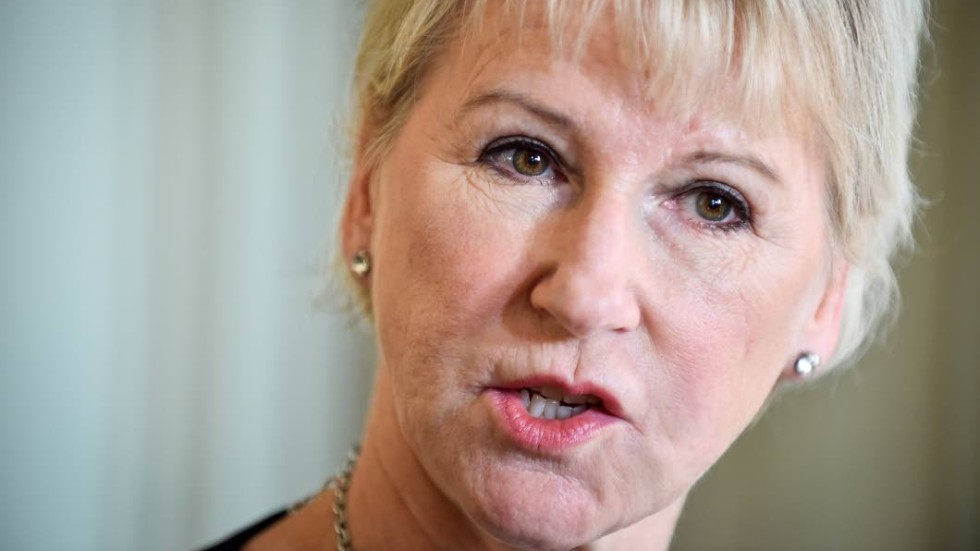 LEDARE: Båda fötterna i Nato