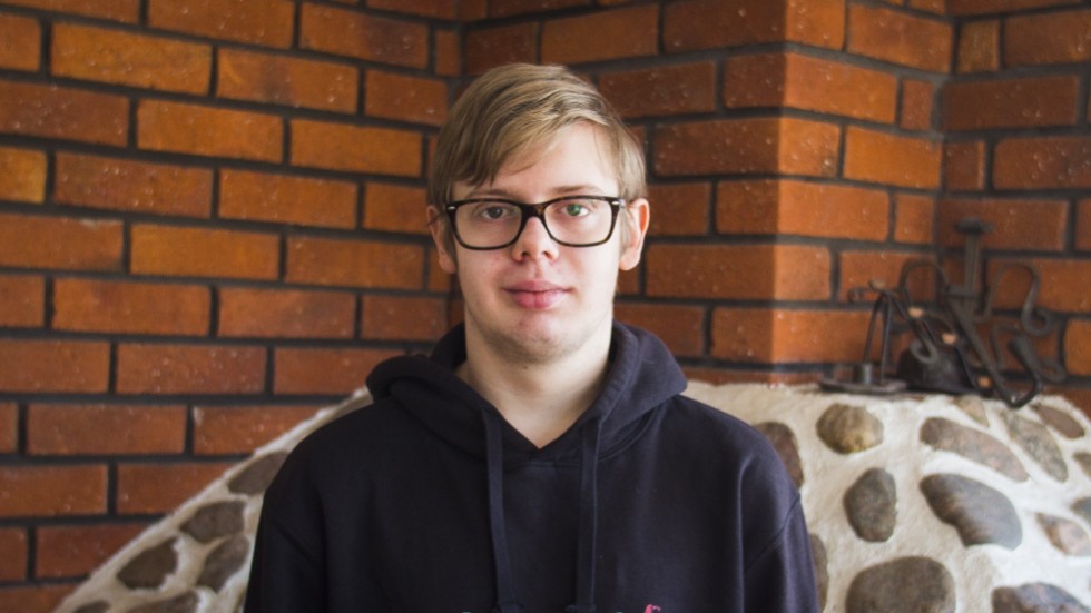 Valdemar, 18, spelar elaking i musikalen "Rent"