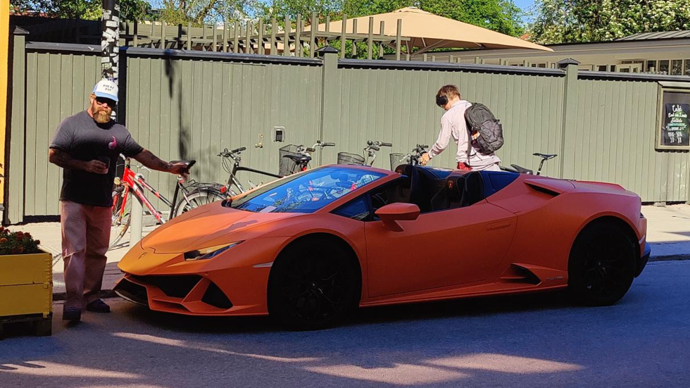 Jan Emanuel får inte tillbaka körkortet – råkade köpa ny bil