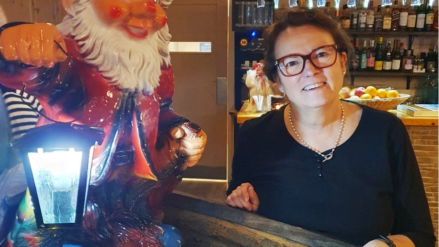 Seniorer åkte till Jokkfall för att äta julbord