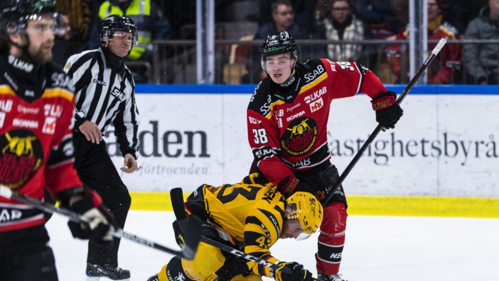 Luleåforwarden stängs av – efter tacklingen på AIK-junioren: ”Sker helt utanför spelet”