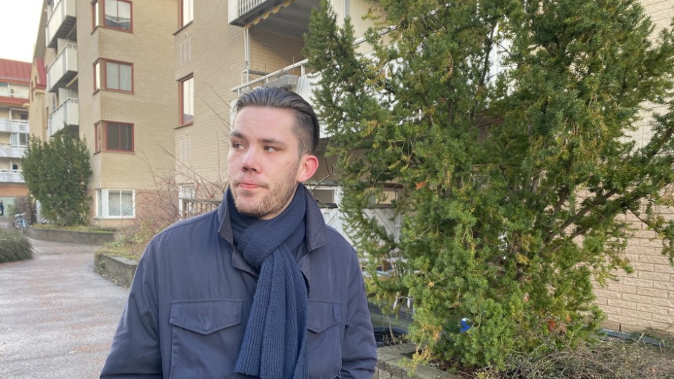 Adam, 21, har tre jobb samtidigt – men har inte råd att köpa bostad ...