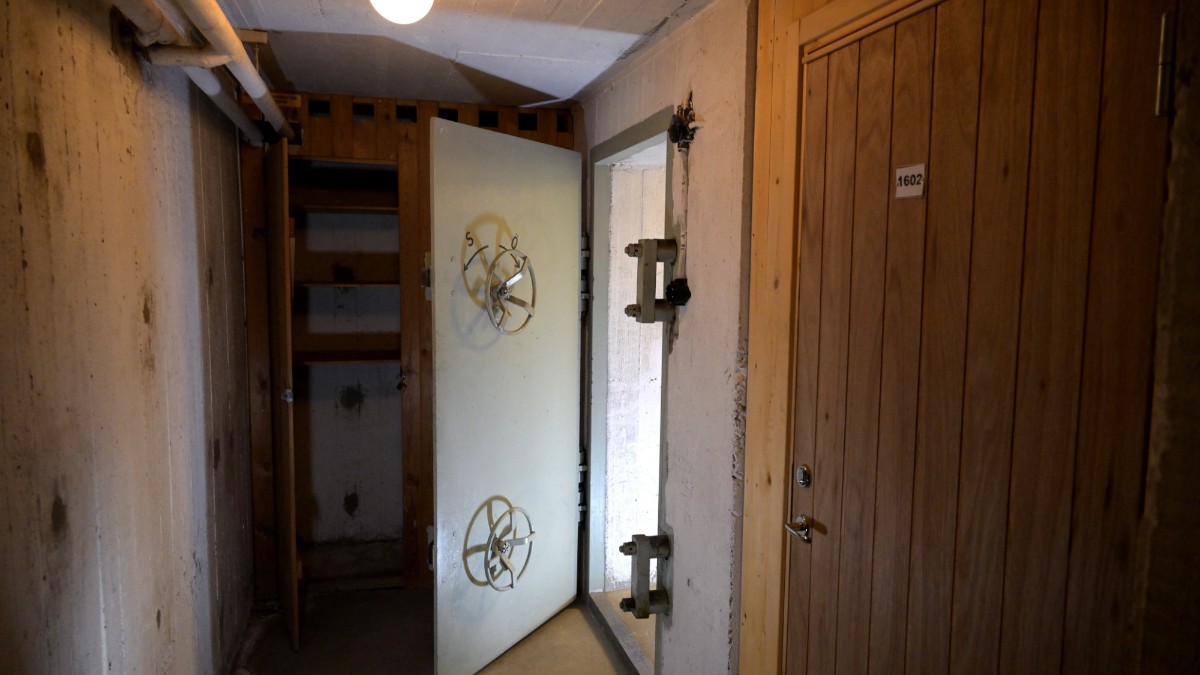 LEDARE: Ordning i skyddsrummet är bara början