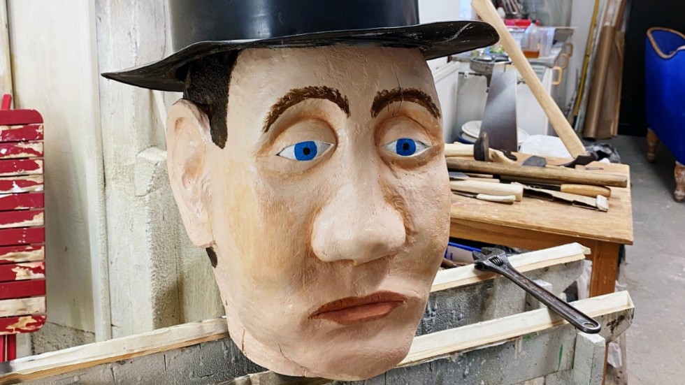 Jätten Edman tillbaka i Burs - Sveriges längsta man har snyggats till