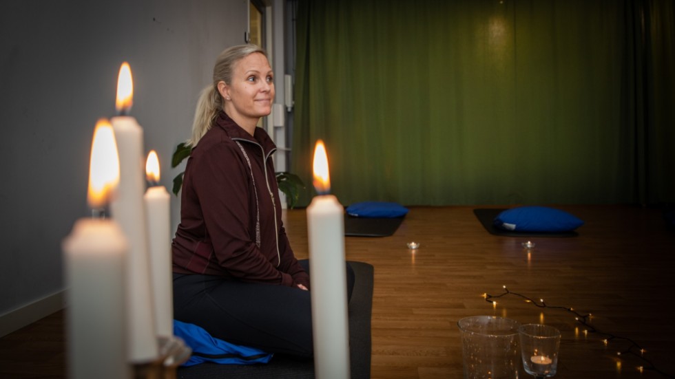 "Man blir som ett skönt geléhallon" • Cancerdrabbade får hjälp av yoga ...