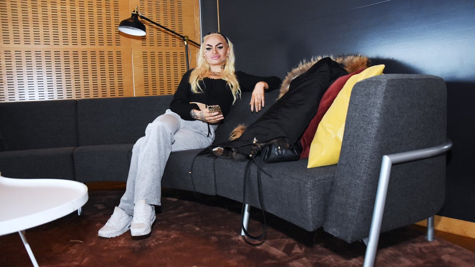Emma, 21, gör om sig rejält: "Jag gör ju det här för att jag vill vara ...