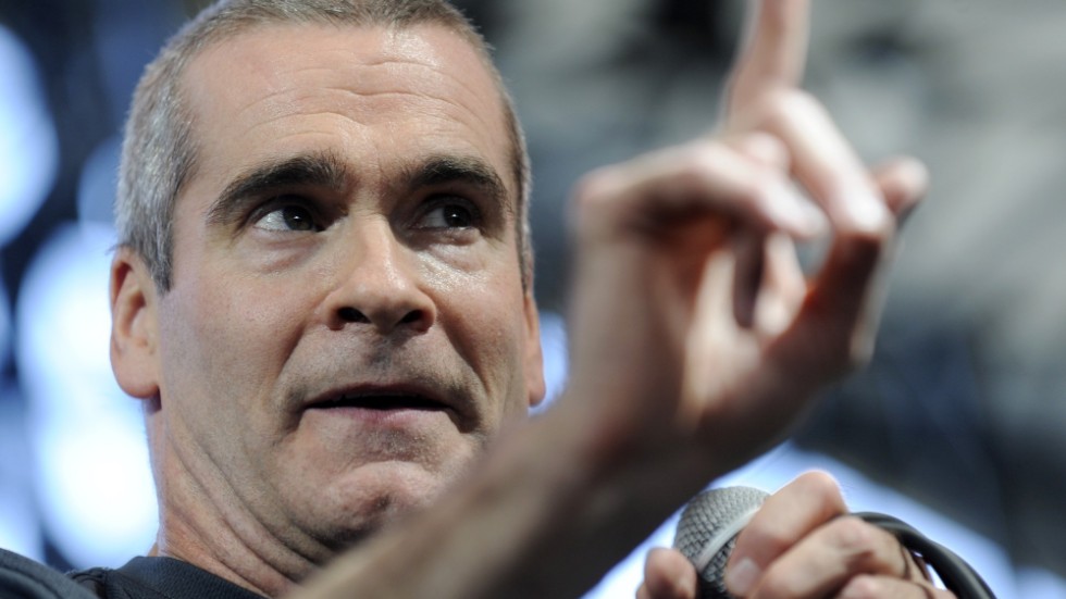 Punkikonen Henry Rollins till Sverige