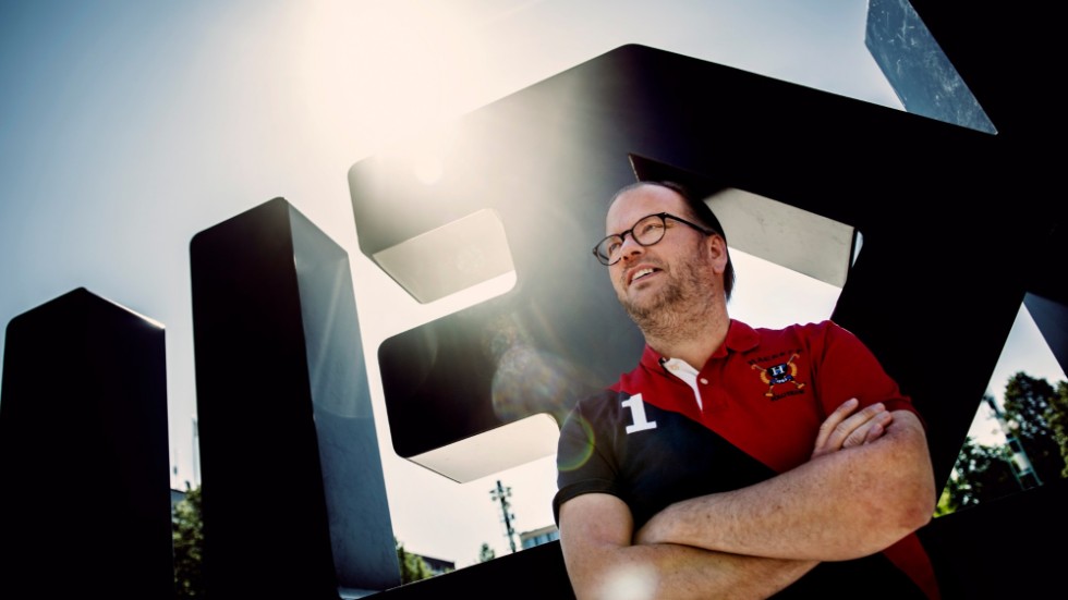 Israelsson gör comeback som fotbollstränare