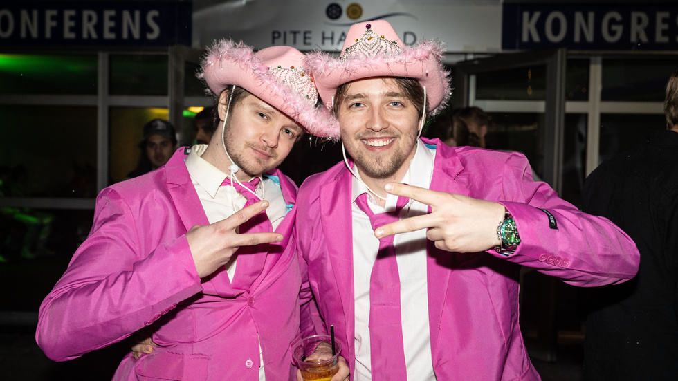 STOR BILDSPECIAL: Halloweenfest på Pite havsbad
