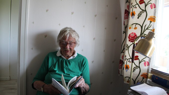 93-åriga Gerda Antti skriver om livet och ålderdomen: "Nästa steg för ...