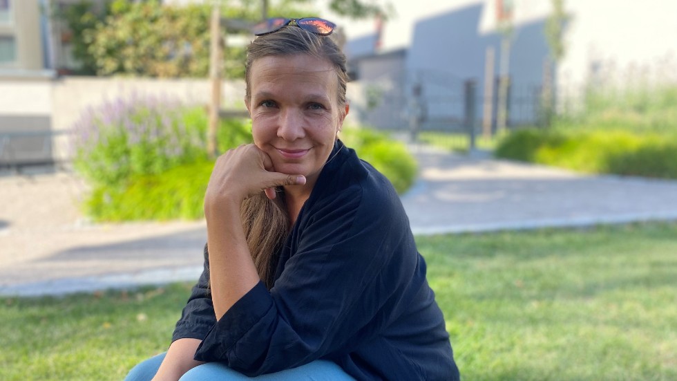 East Pride svarar: "De hänger ut oss som kommunister"