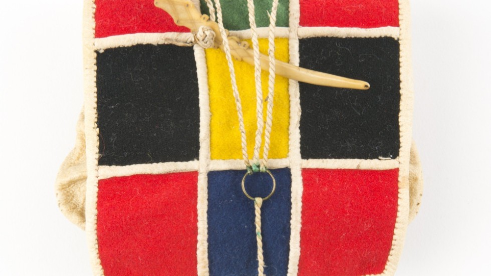 Samisk samling överlåtes till Ájtte