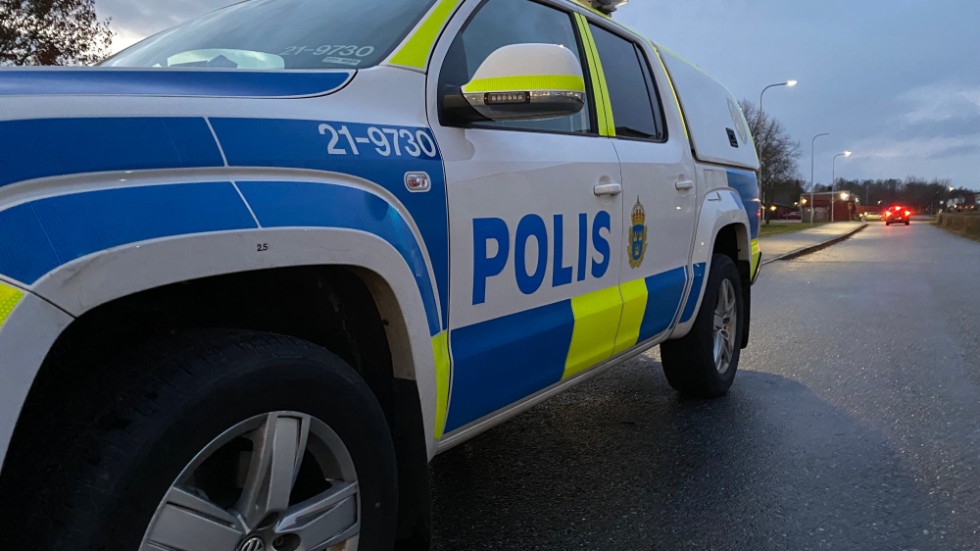 Efter polisinsatsen i Tierp – anhållna mannen misstänks för flera brott Efter polisinsatsen i Tierp – anhållna mannen misstänks för flera brott