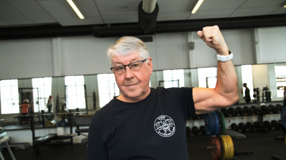 Valdor, 69, tog SM-medalj – lyfter 300 ton om året