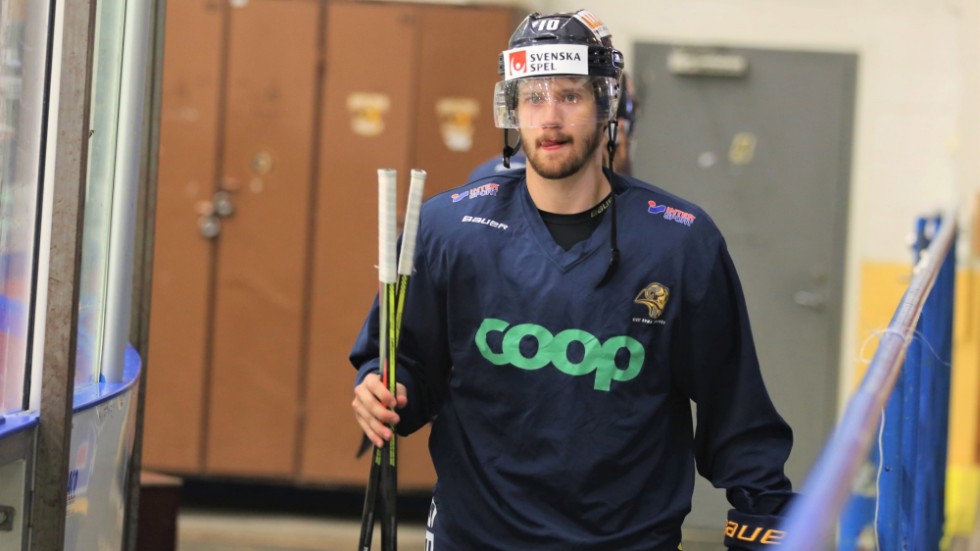 Hjärnskakning stoppar Visby Roma-forwarden • Borta på obestämd tid ...