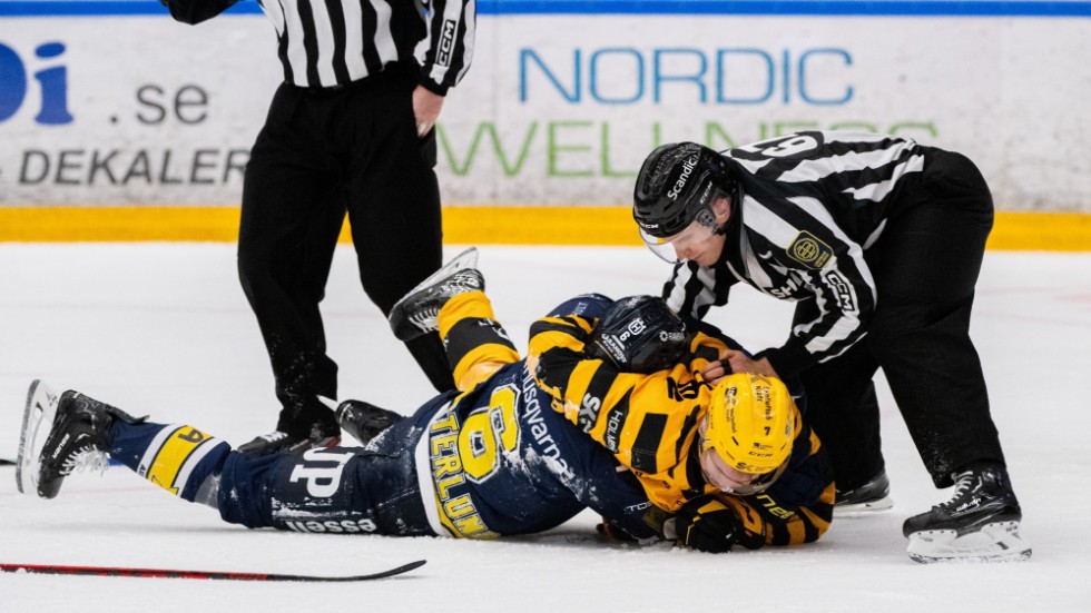Förlustraden växer för AIK – efter övertidstorsk mot HV71: ”Är totalt odugliga i tredjeperioderna”