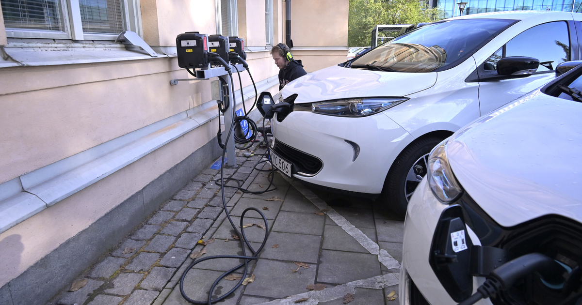 INSÄNDARE: Hur säkert är det att ladda en elbil?