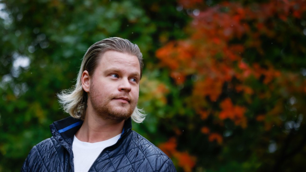 Elva år efter skottdramat – nu har Tim, 27, lämnat ett liv av droger ...