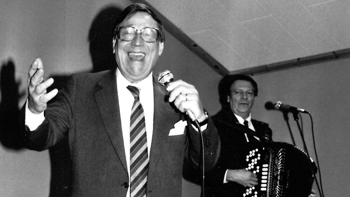 Bertil Boo – sånglegendar som många äldre minns