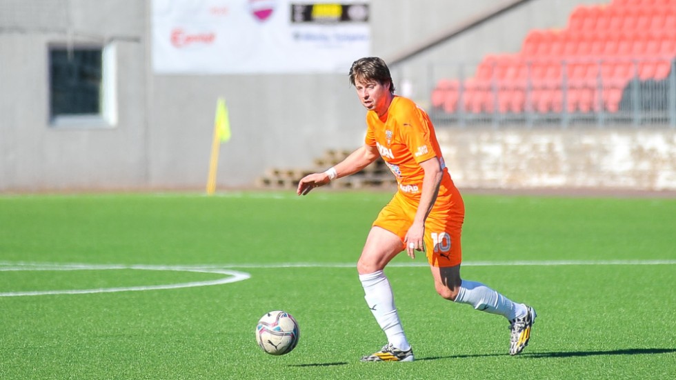 Peter Gitselov tillbaka på planen: "Kan lätt spela i division 1"