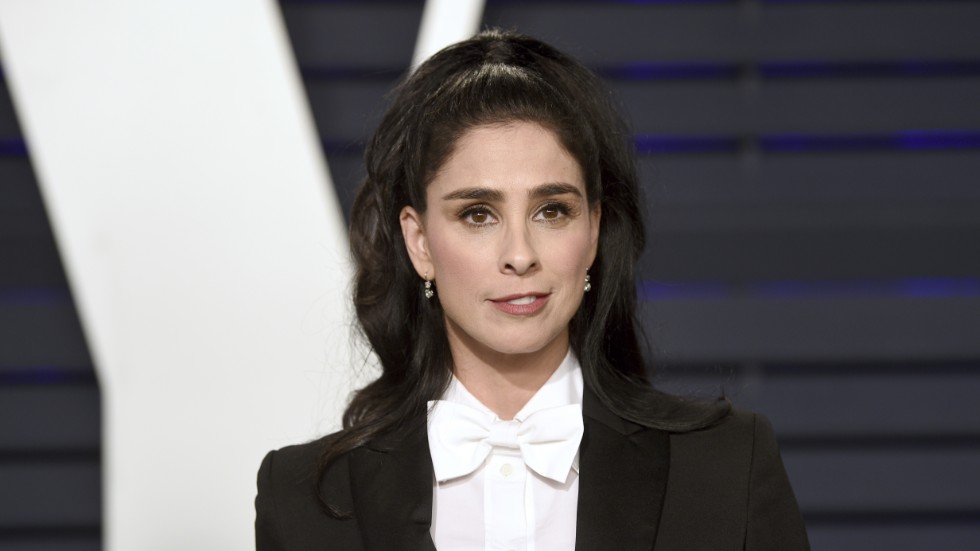 Komiker stämmer Chat GPT för AI-träning