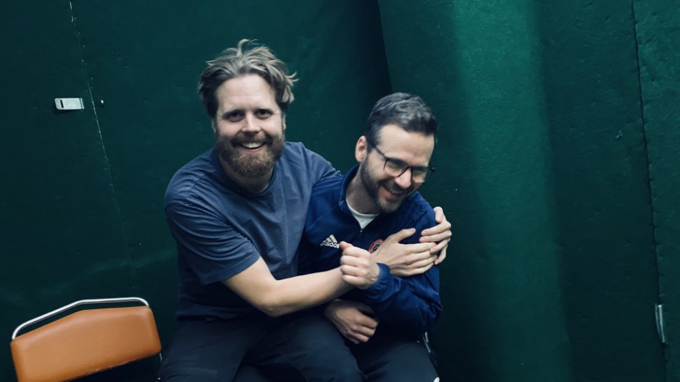 De livnär sig på att sätta skräck i folk